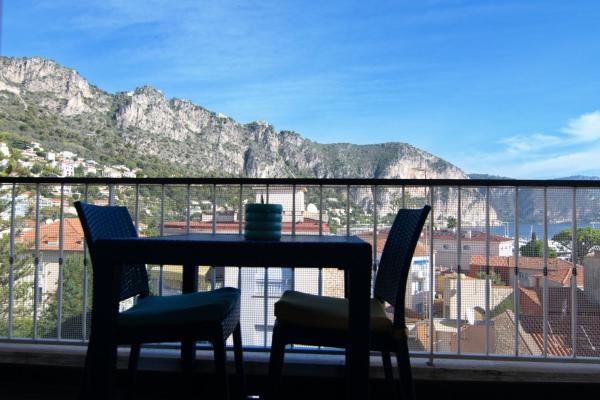 Beaulieu Sur Mer: Superbe Appart Avec Vue Mer - Èze
