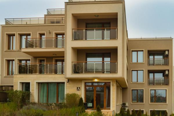 Vemara City Boutique Hotel-free Parking - Saints Constantine and Helena