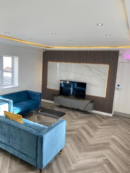 Walter Road Holiday Home Swansea - 4 Bedrooms - 스완지