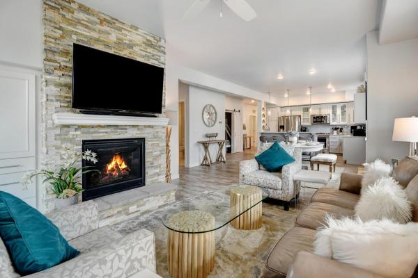 Luxury Condo 224 I Pool I Club House I Hot Tub I Great Views I Best Price I Free Adventures Daily - Winter Park