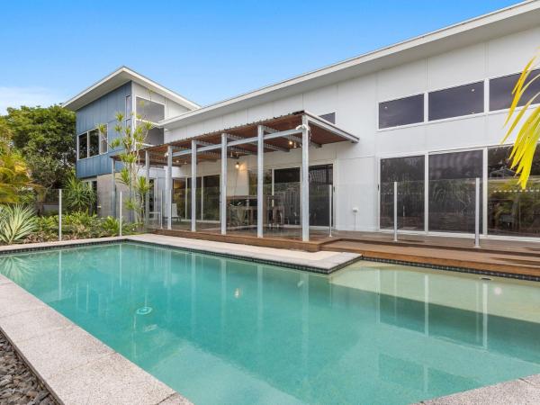 Casuarina Surfbreak Beach House With Pool - Cabarita Beach