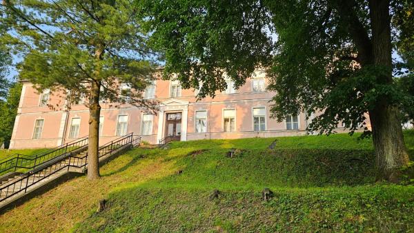 Black M - Penzión - Reštaurácia - Slovakia