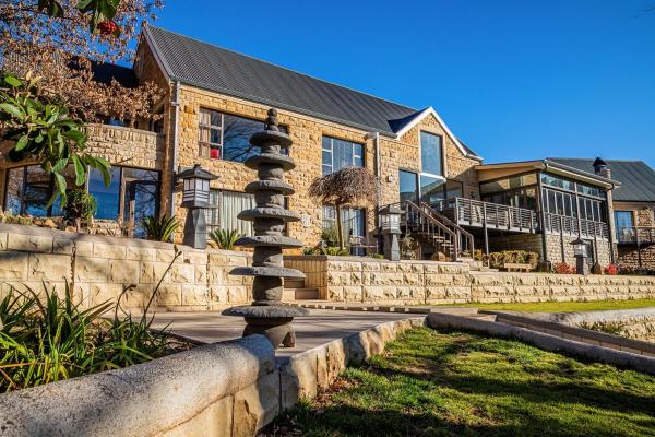 Titanic View - Place Of Peace - Clarens