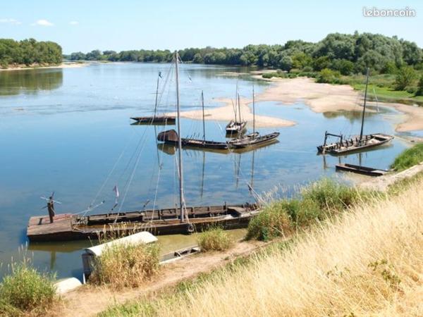 Vieux-port à 45600 Bouteille - Sully-sur-Loire