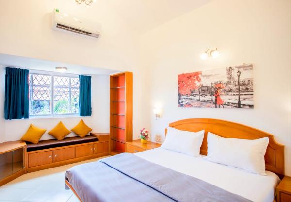'Golden Sea Breeze' Beach Villa - Goa