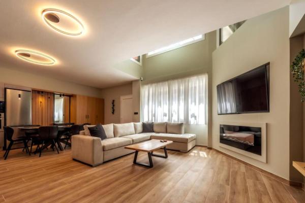 Luxurious Maisonette In Ioannina - Янина