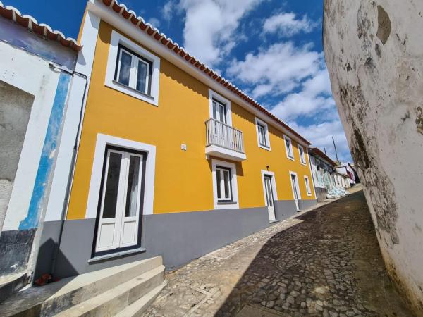 Volcanic Boutique Hostel - Angra do Heroísmo