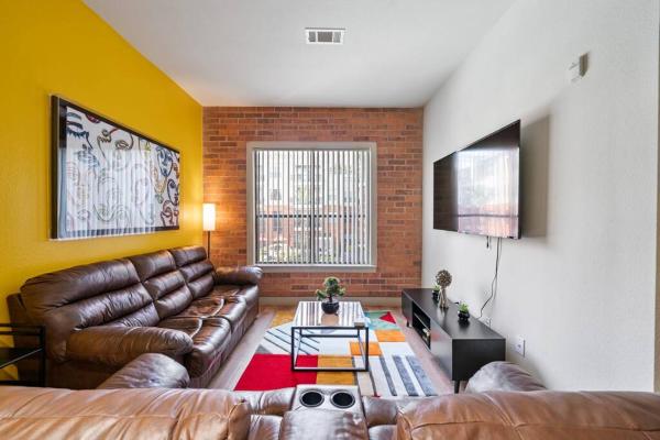Hot Spot Loft Mins From Galleria - Uptown - Houston