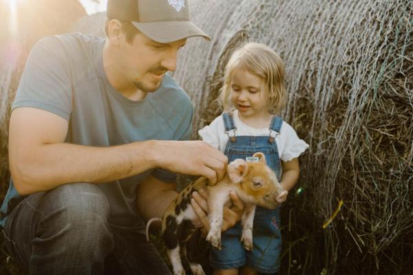 Molitor Milk House- Feathered Acres Learning Farm & Inn - Belgrade, MN