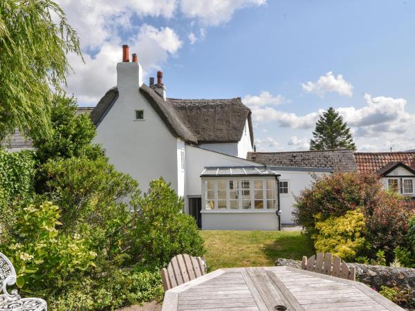 Thatched Cottage - Charmouth