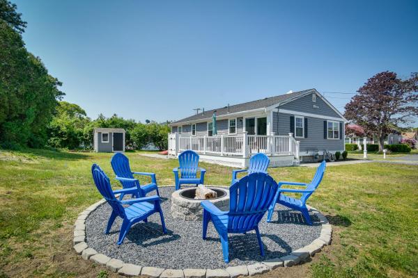 Newly Renovated Dennis Port Home Close To Beaches - Dennis, MA
