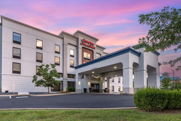 Hampton Inn & Suites Louisville East - Louisville, KY