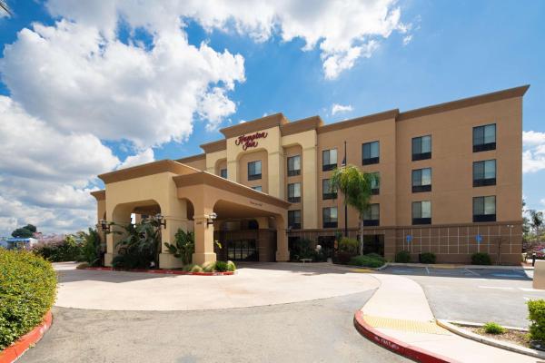Hampton Inn Visalia - Visalia, CA