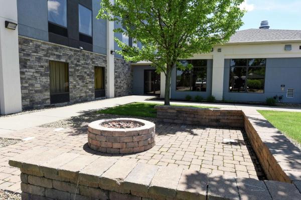 Hampton Inn Youngstown-north - Youngstown, OH