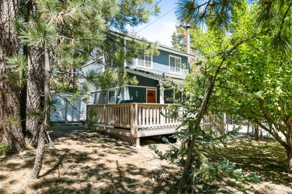 Apples Delight -Walk To The Lake! Enjoy The Huge Backyard With Lovely Forest Views ! - Big Bear Lake, CA