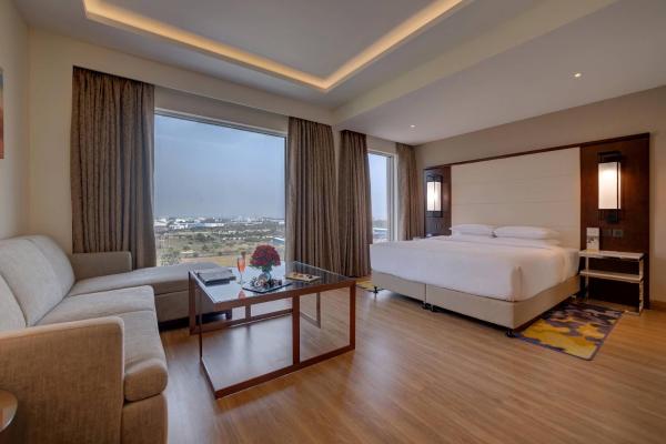 Courtyard By Marriott Surat - Surat
