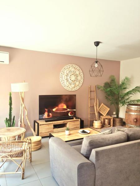 Appartcosy Emplacement Idéal Avec Terrasse & Parking Privé - Marguerittes