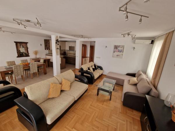 Aquadoria Grand Apartment - Budva