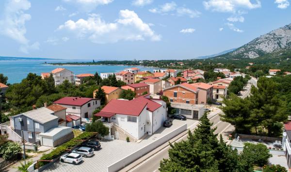 Apartments Diora - Starigrad-Paklenica