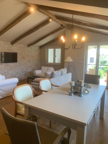 Dachgeschoss-apartment "Andemi" In Istrien - Novigrad