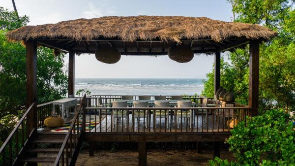 Saffronstays Stella Maris - Luxury Beach Front Villa Near Redi Beach - Vengurla