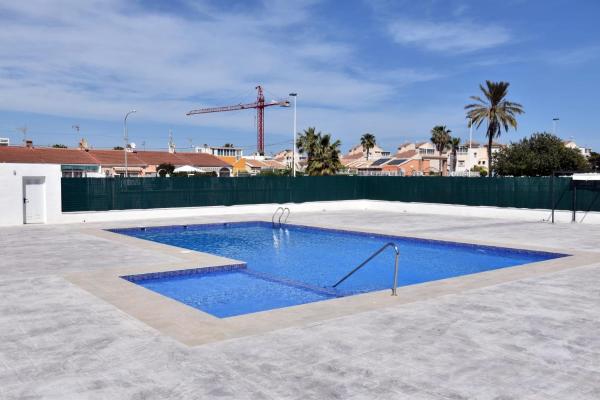 Casa Alex Torrevieja- Holiday House - Con Piscina Comunitaria - Torrevieja