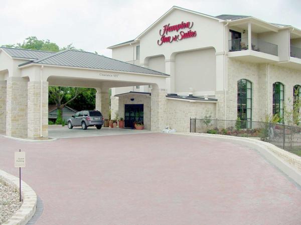 Hampton Inn & Suites Fredericksburg - Fredericksburg, TX