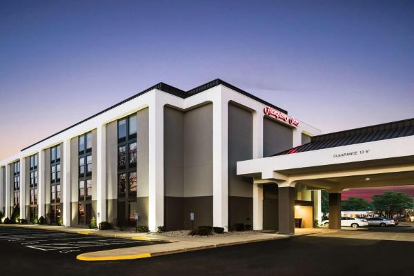 Hampton Inn West Springfield - Springfield, MA