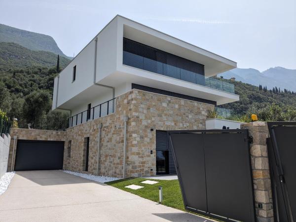 Olivo Luxury Apartments - Limone Sul Garda