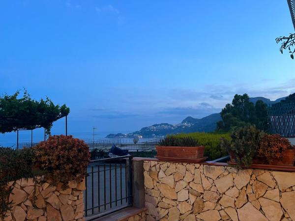 An Eye On Taormina - Letojanni