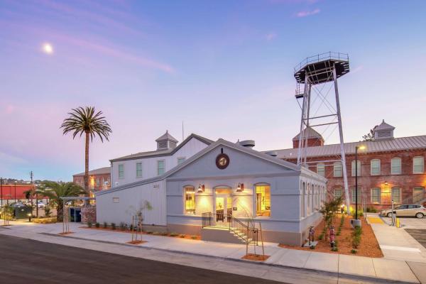 Hampton Inn Petaluma, Ca - Napa Valley, CA