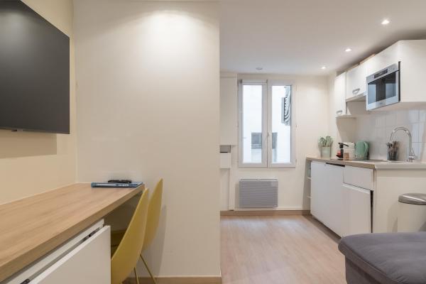 Lavie Maison Parisian Aircon Gem - La Courneuve