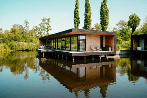 Haven Lake Village - Laren