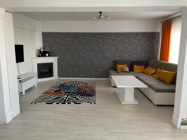 Panoramic M&m Apartment - Roemenië