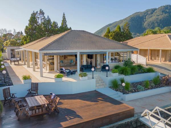 Sunset View - Pauanui Waterfront Home - Pauanui