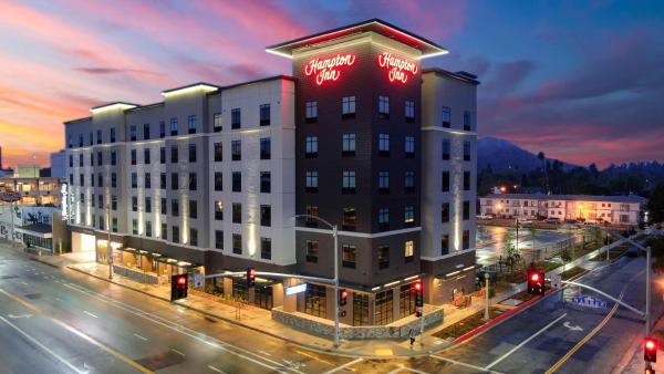 Hampton Inn Riverside Downtown - Fontana, CA