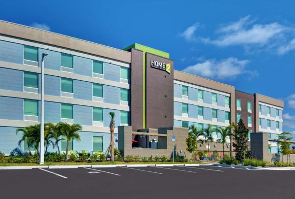 Home2 Suites By Hilton Fort Myers Colonial Blvd - Fort Myers, FL
