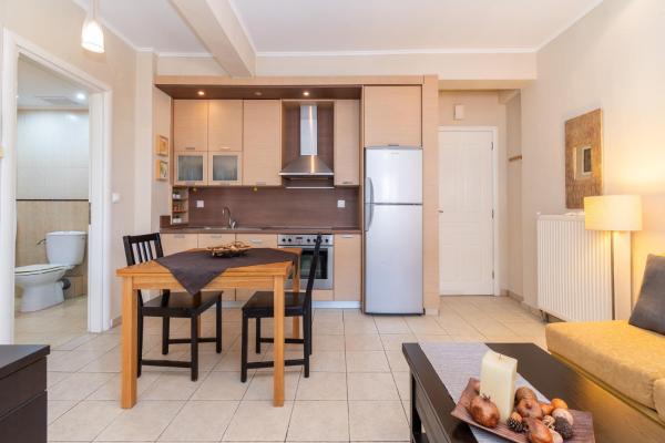 Cristina Apartment - Ситония
