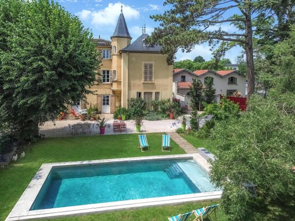 Aux Tourelles 1888 - Tres Proche Lyon #Clim #Piscine #Netflix #Parking Payant Securise - Lyon