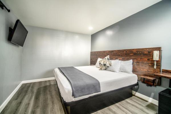 Erth Inn By Aga- Bell Garden - Downey, CA