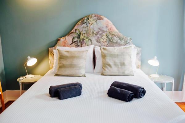 Her Majesty At Liberdade Avenue Cr1e - Lissabon