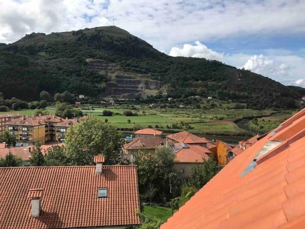 Precioso ÁTico Con Parking Privado. Vistas Al Río - Limpias