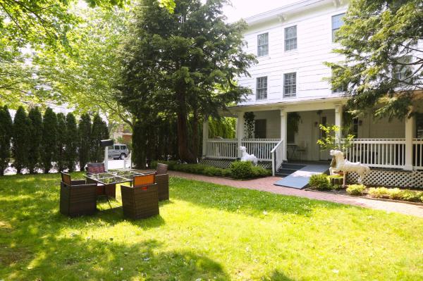 Harpoon House - The Hamptons, NY