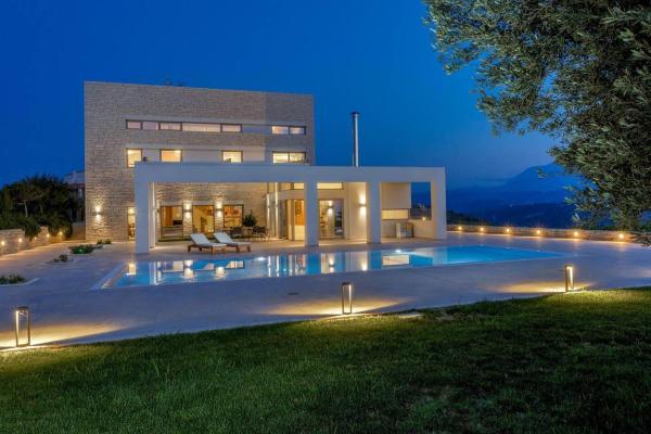 Luxurious Retreat Villa In Heraklion Crete - Heraklion