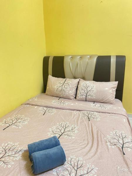 Elly Homestay - Marang