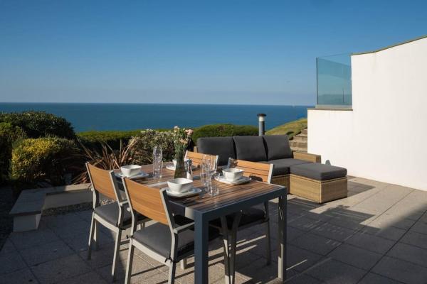 Barepta Cove, Stunning Carbis Bay Apartment - Carbis Bay Beach