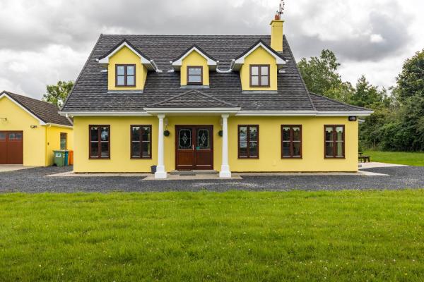 Yellow House - ウェストポート