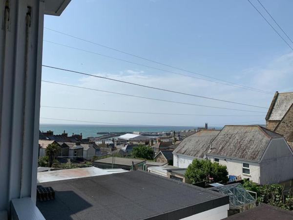 Stunning 2 Bed Apartment With Sea Views, Penzance - Porthcurno