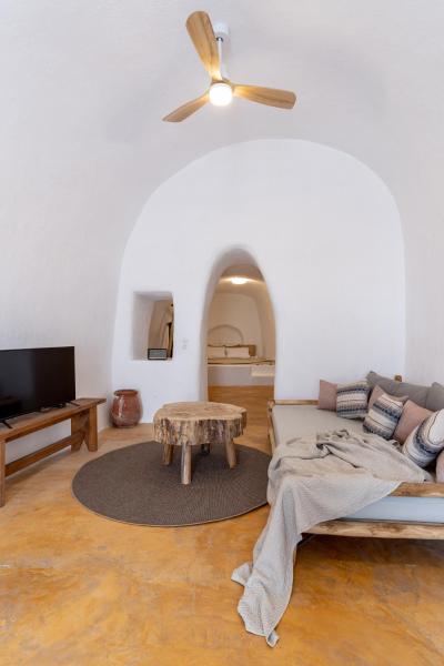 Caval Ii - Santorini