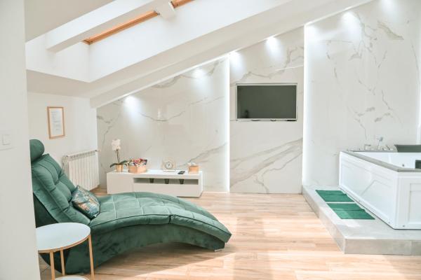 Hedonist-kapije Lounge & Stay - Belgrade